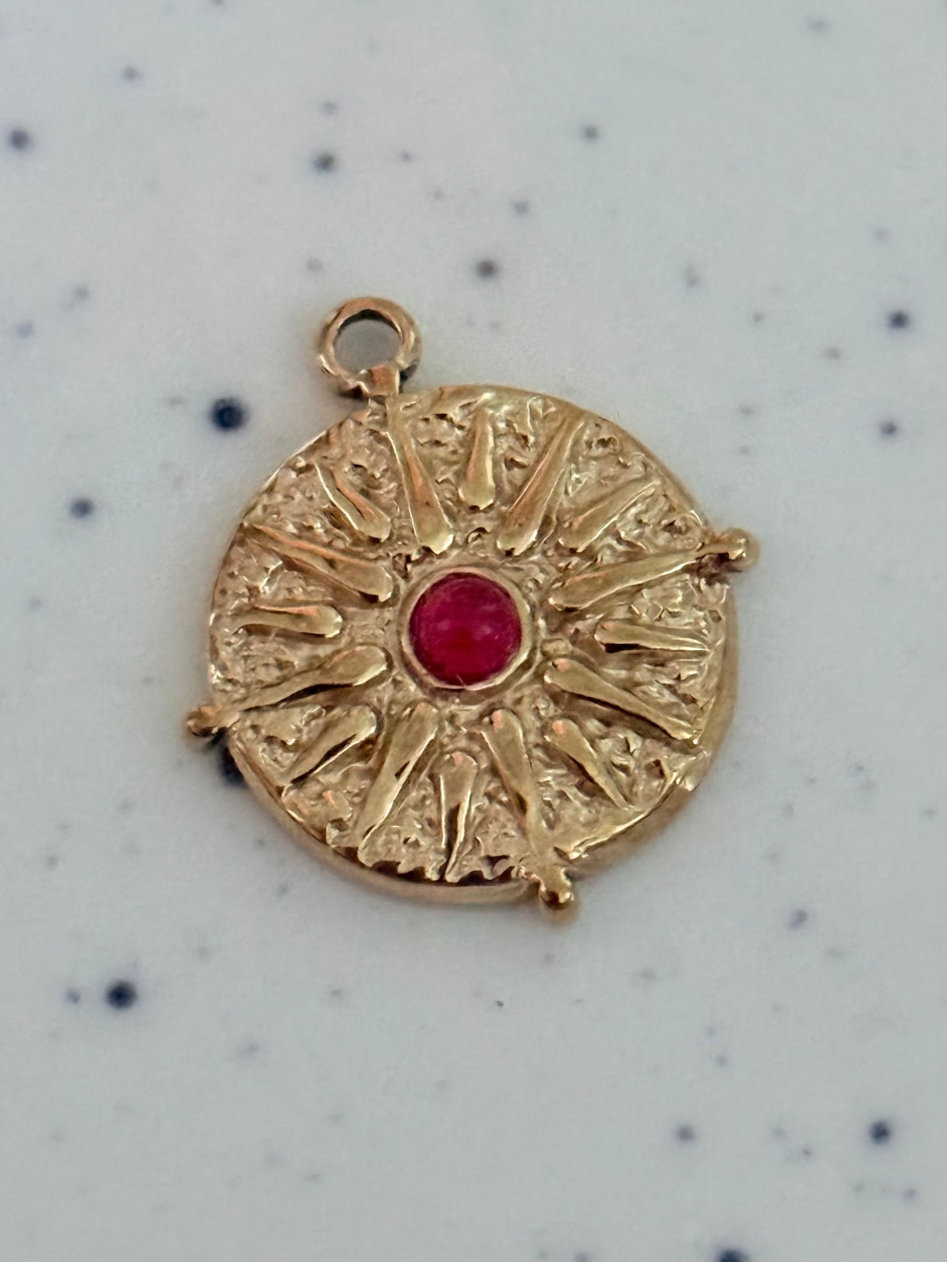 Textured Solar Medallion Red Stone Gold Charm – Juicy Charms